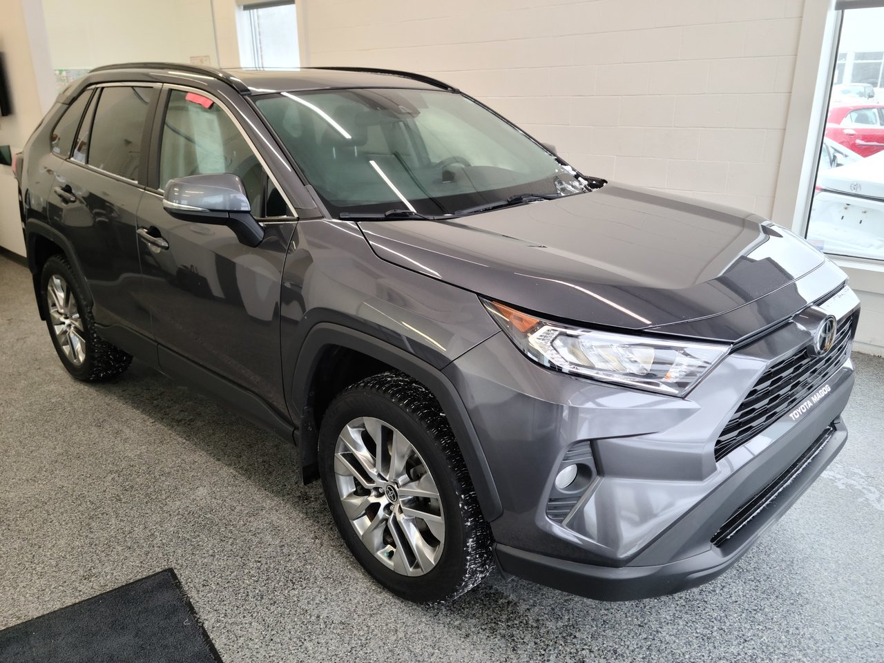 Used 2021 Toyota RAV4 with 108,639 km for sale at Otogo