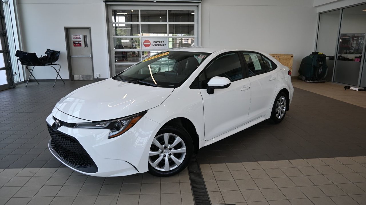 Used 2020 Toyota Corolla with 35,492 km for sale at Otogo