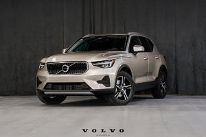 2023 Volvo XC40 Core Bright Dusk Metallic - Pictures