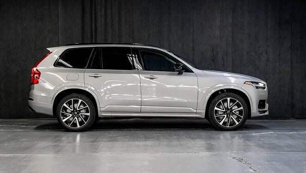 Volvo XC90 2023 PLUS DARK SILVER DAWN - Pictures