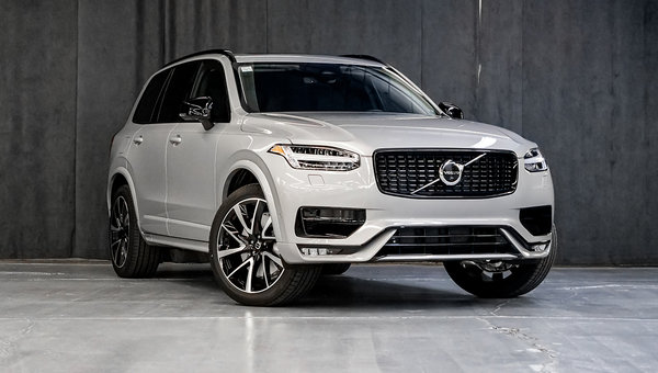 Volvo XC90 2023 PLUS DARK SILVER DAWN - Pictures