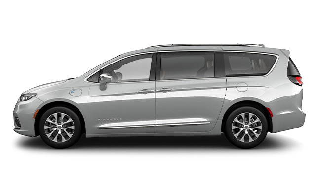 Paillé Sorel-Tracy | The 2023 Pacifica Hybrid Pinnacle