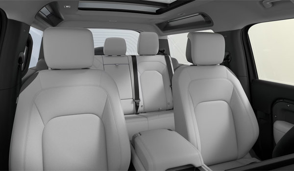 Land Rover Vancouver | The 2026 Defender 90 Mild Hybrid X-DYNAMIC SE