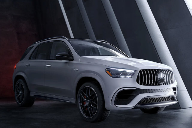 Mercedes-Benz St-Nicolas | Comparaison du Mercedes-Benz GLE 2024 et du Lexus RX 2024