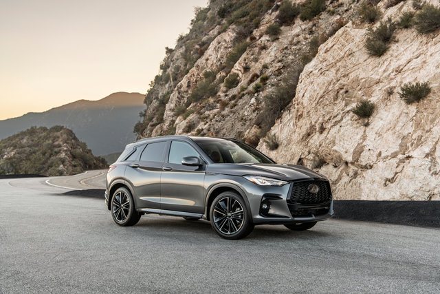 2023 INFINITI QX50 versus 2023 Volvo XC60: A bit more of everything in the INFINITI | Morrey ...