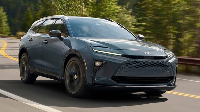 L’arrivée du VUS Toyota Crown Signia 2025