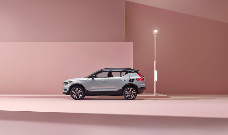 Entire Volvo lineup earns highest safety rating from IIHS | Volvo Cars ...