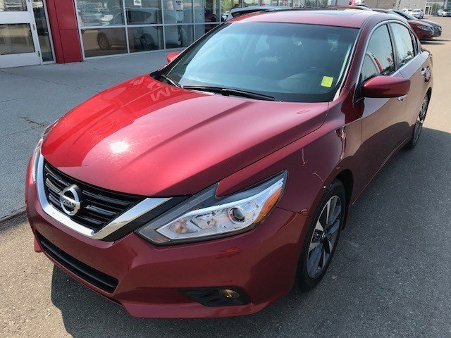 Used 2017 Nissan 4DR Altima 2.5 SV SV Moonroof for Sale - $20055.0 ...
