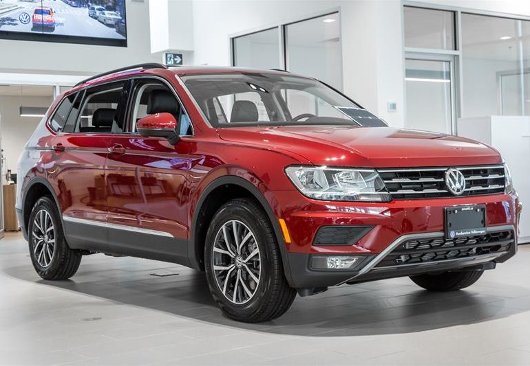 New 2018 Volkswagen Tiguan Comfortline 2.0T 8sp at w/Tip 4MOTION Ruby ...