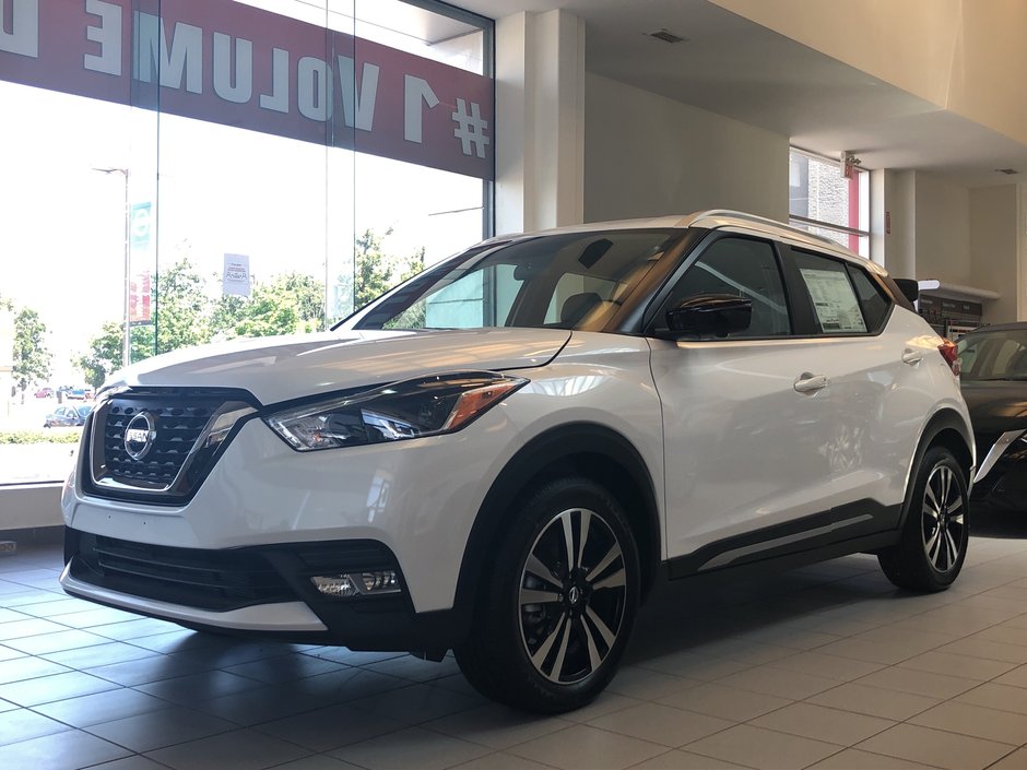 401 Dixie Nissan in Mississauga | 2019 Nissan KICKS SR CVT (2)
