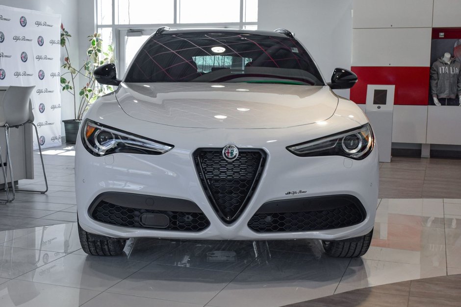 Alfa Romeo de Québec à Boischatel | Alfa Romeo Stelvio VELOCE 2023 | #P0106