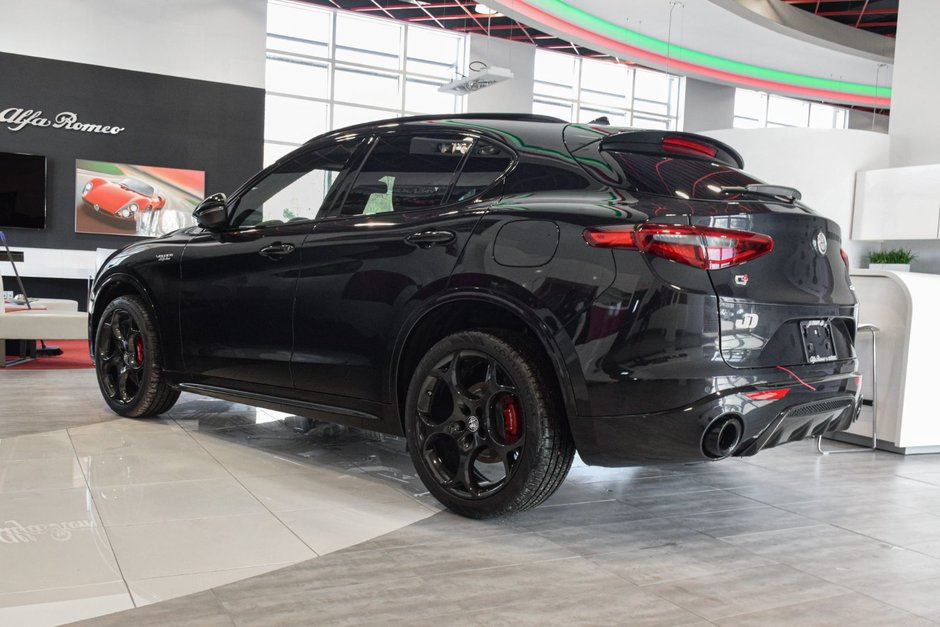 Alfa Romeo de Québec à Boischatel | Alfa Romeo Stelvio VELOCE 2023 | #P0552