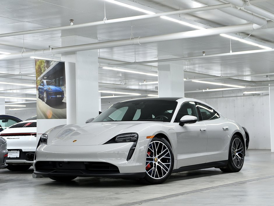 Porsche taycan bose store