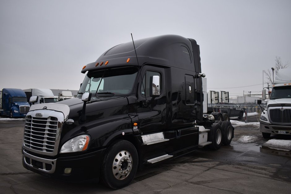 FREIGHTLINER Cascadia Evolution 2016 | Location Brossard à Dorval
