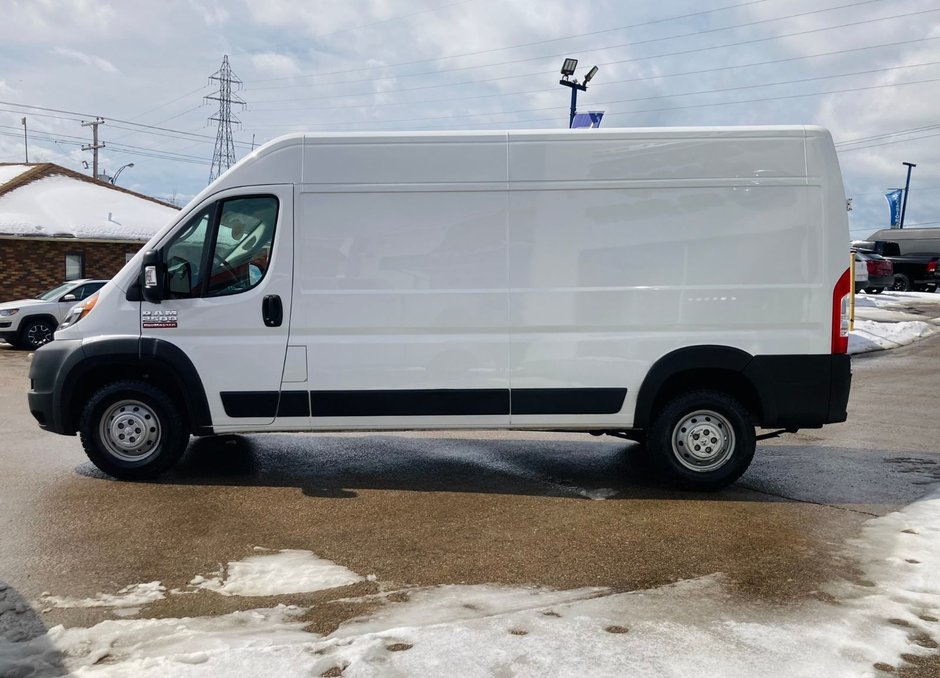 Ram ProMaster Cargo Van 2500 High 2020 | #U4390 | Groupe Performance Occasion à Mont Laurier