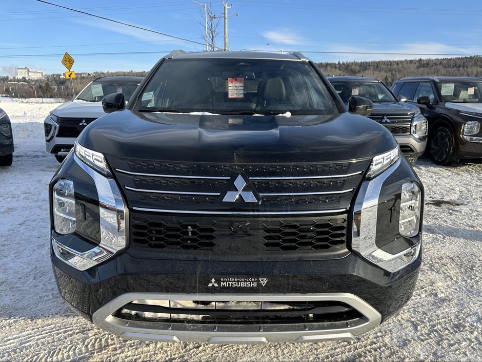 2024 Mitsubishi Outlander GT S-AWC TWO TONE ROOF | #4632 | Rivière-du ...