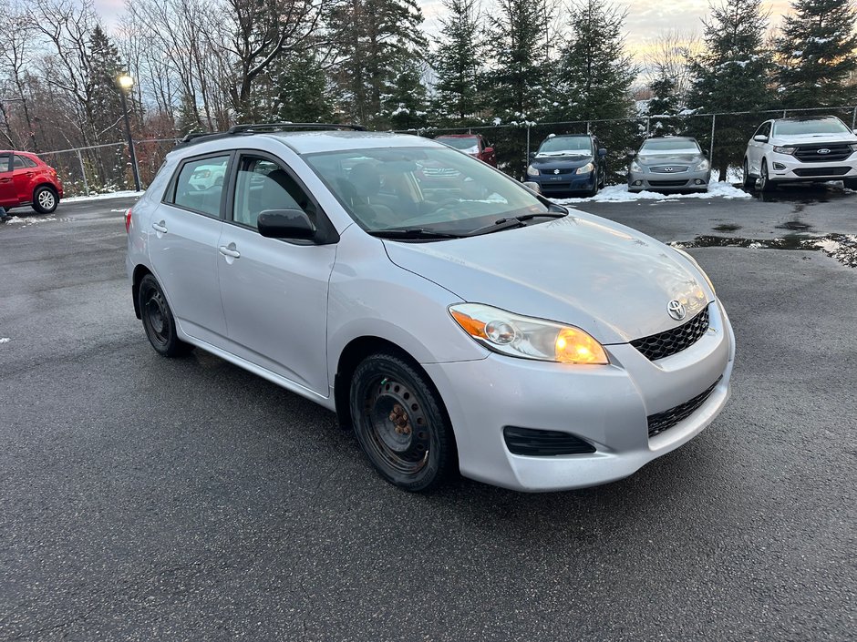 Toyota Matrix BASE 2011 | #{stock} | Automobiles Desjardins à Québec