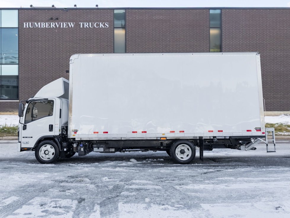 2025 Isuzu NRR | Humberview Group in Ontario